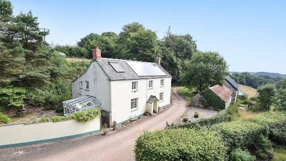 Farmhouse has stables and paddocks | wellington-today.co.uk