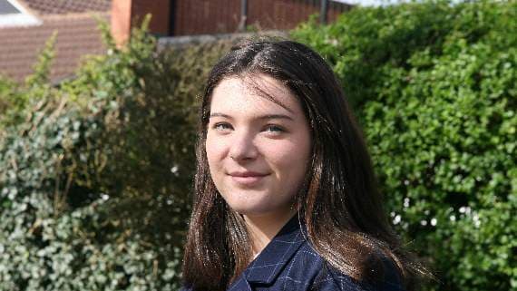 Abi wins 'young singer' title | wellington-today.co.uk