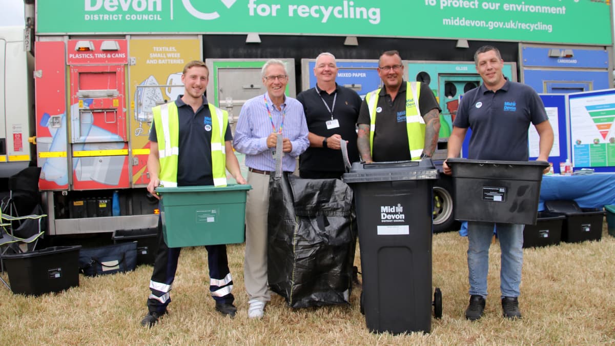Residents help council achieve record waste and recycling performance ...