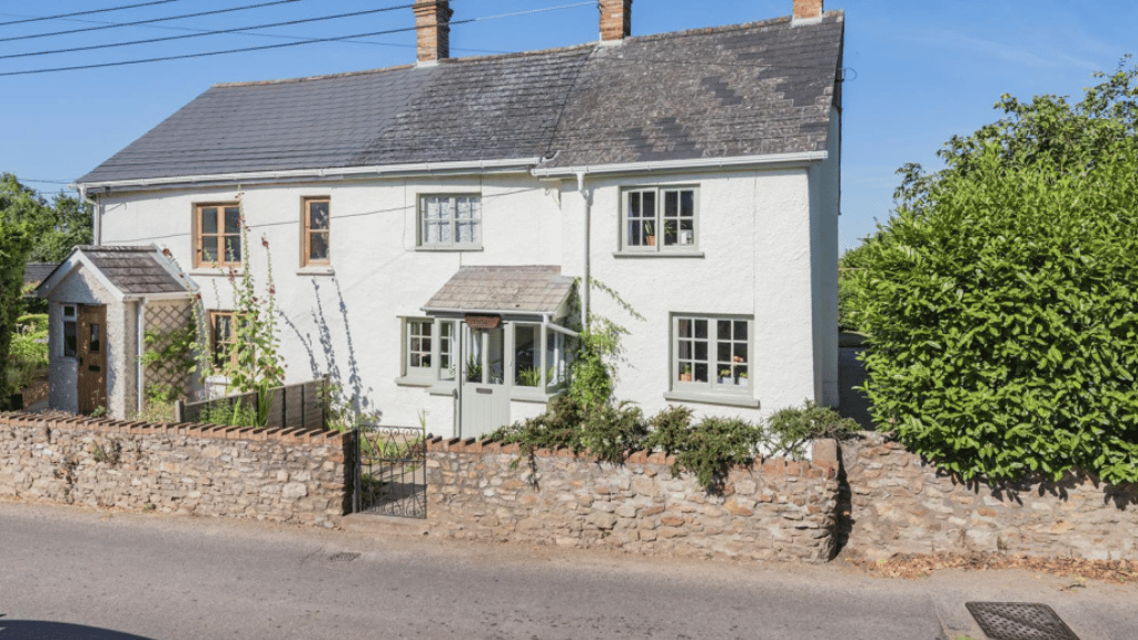 Live in your dream cottage in country village over the Devon border ...