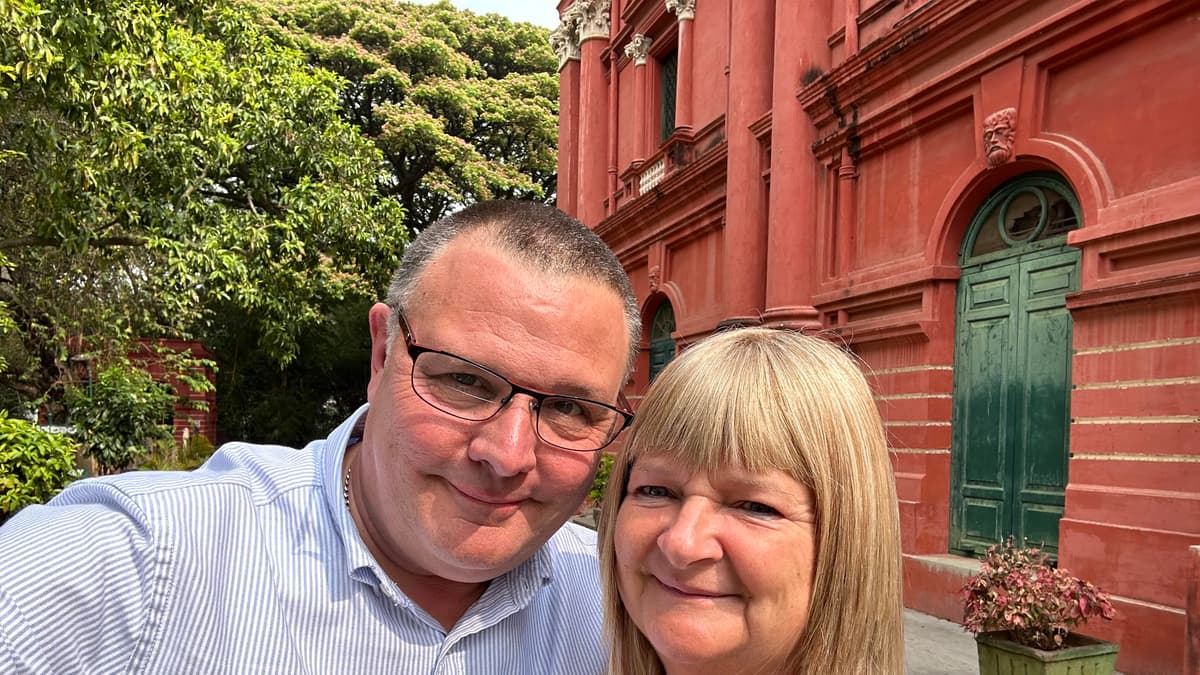 Around the world cruise couple from Wellington helping to raise £10,000 ...