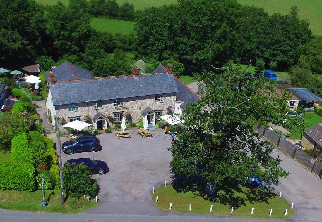 Mike and Simon Rose-MacLeod pass on Candlelight Inn, Bishopswood, to ...