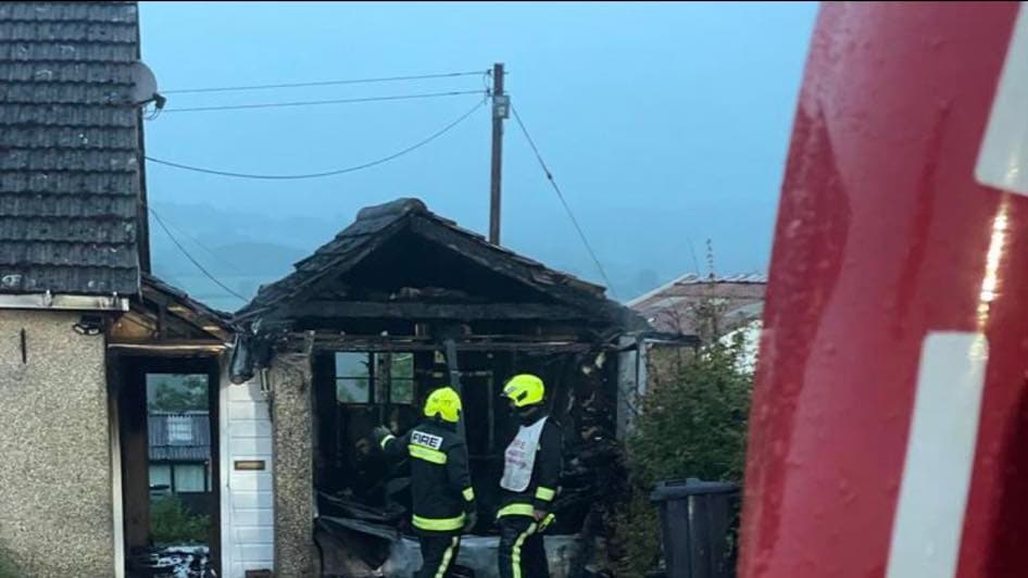Tumble dryer sends garage up in flames | wellington-today.co.uk