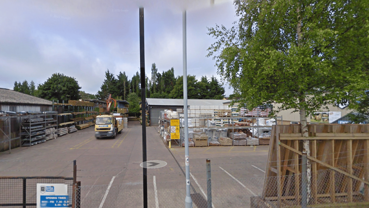 'Free giveaways' at builder's merchant | wellington-today.co.uk