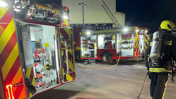 Huge blaze breaks out in Uffculme commercial premises | wellington ...