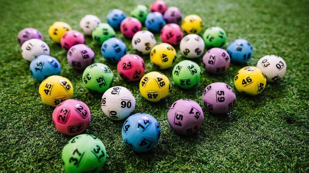 Mystery Somerset woman plans Greek holiday after Lotto win | wellington ...