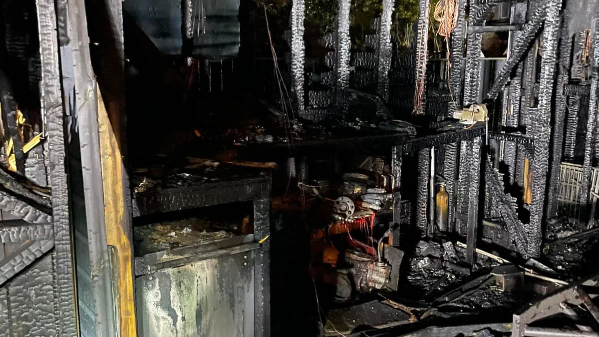 Crews rush to 'fully developed' electrical fire in Wellington ...