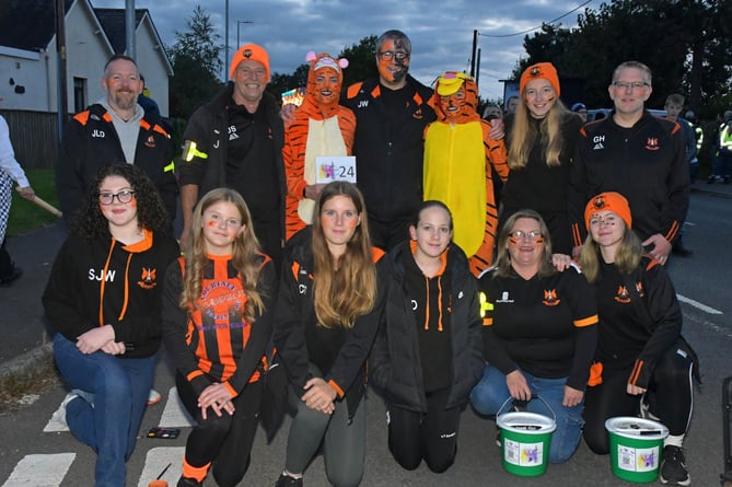 Thousands line streets for Wellington Carnival 2024 - in pictures ...