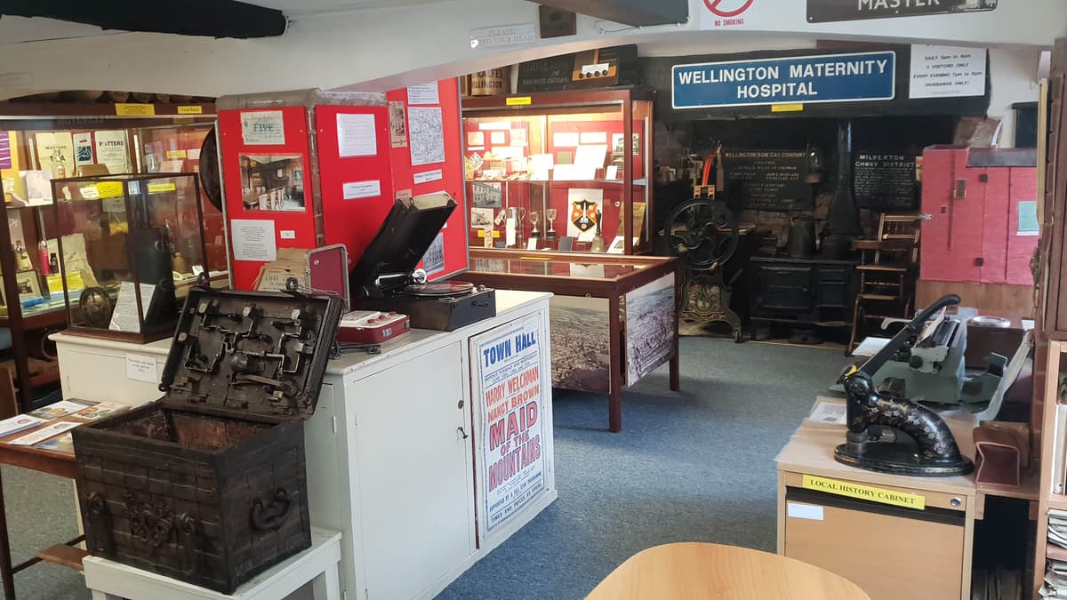 Wellington museum and history society members to choose five objects ...