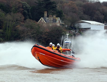 Met Office issues Storm Darragh update with 89mph winds on Devon and ...