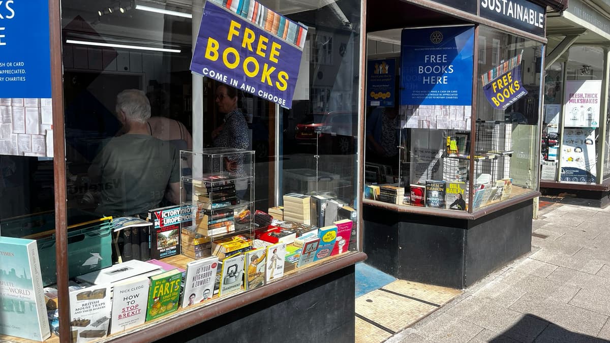 Rotary Club pop-up book shop returns to Wellington town centre ...