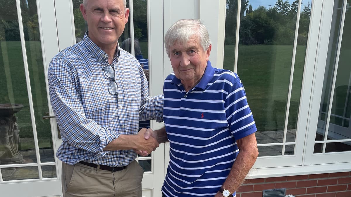 Family's trust fund helps state school cricketers | wellington-today.co.uk