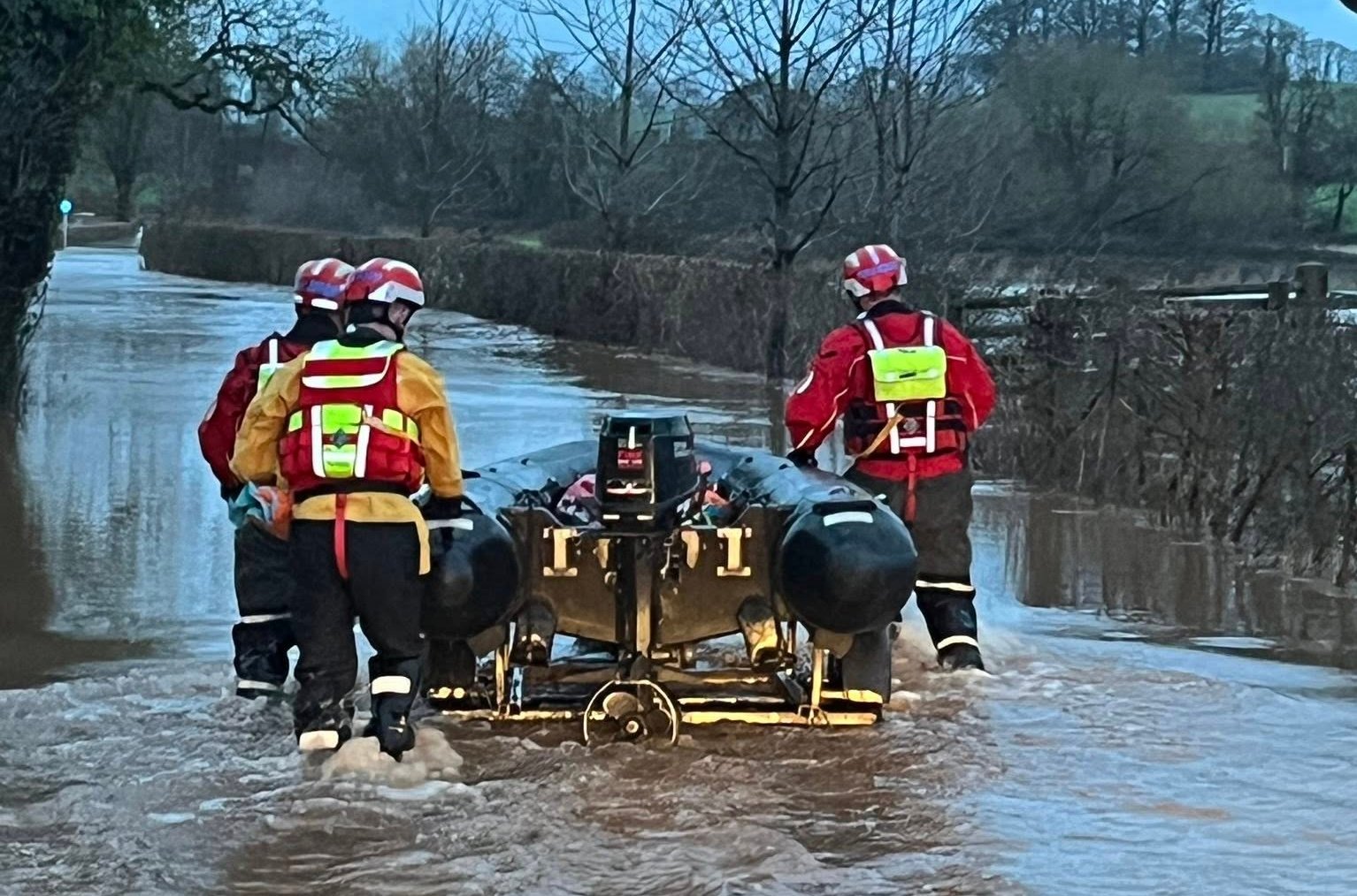 Woman rescued after car stuck in floodwater | wellington-today.co.uk